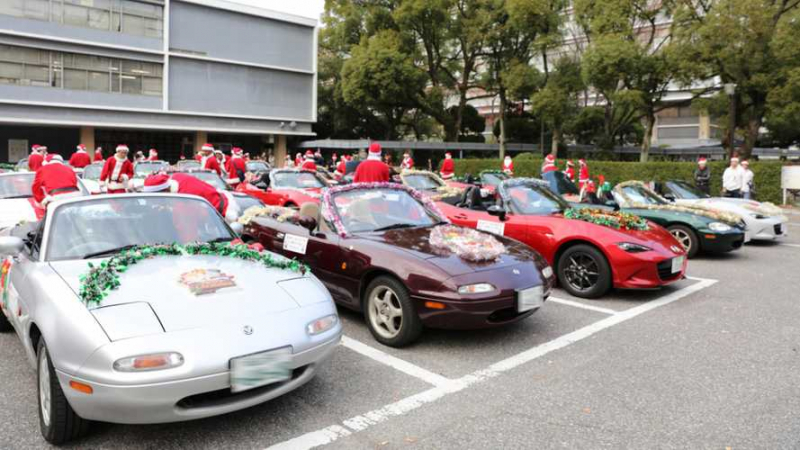 Santa Claus now drives a Mazda Miata (in Japan, at least) | James Deakin